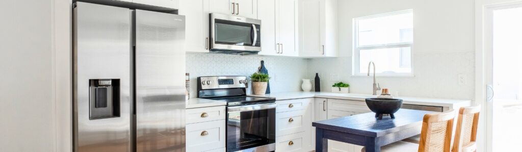 Pool Houses vs. ADUs: Key Differences Explained